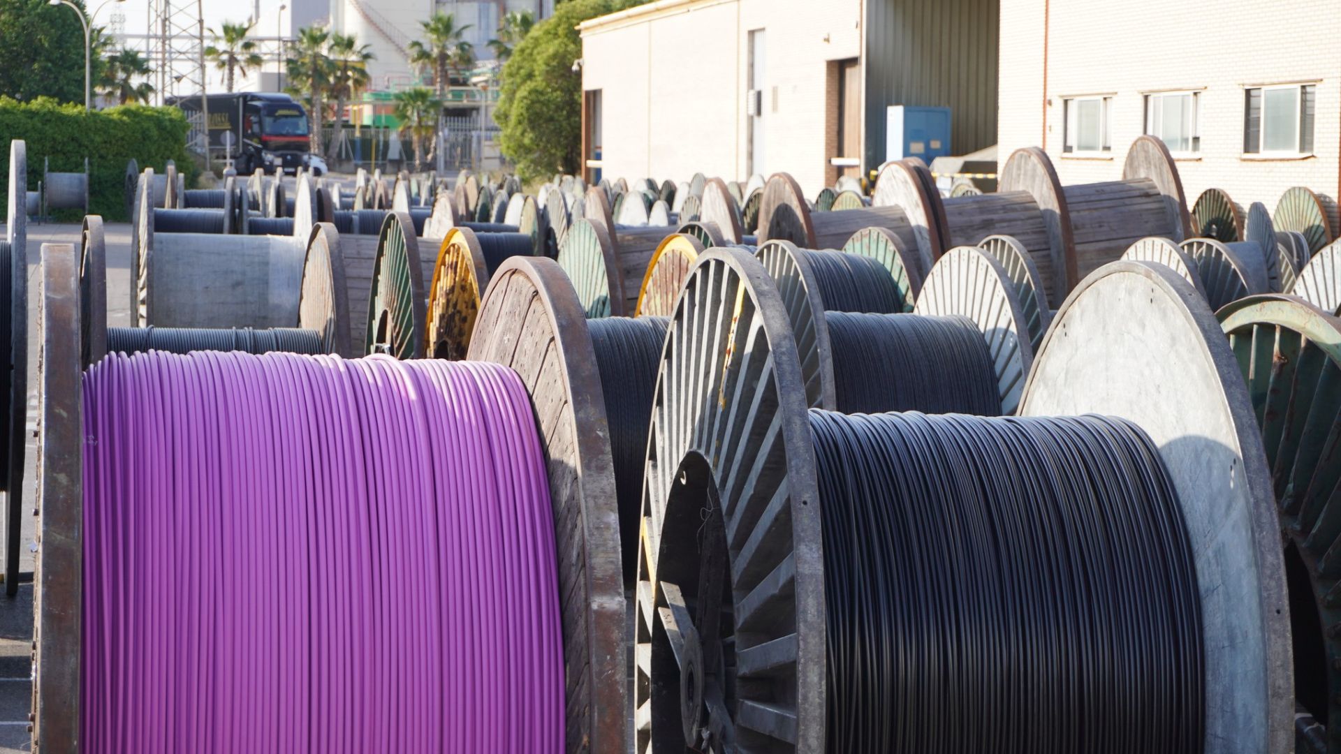 ¿Qué son y para qué sirven los cables submarinos? | Cablescom